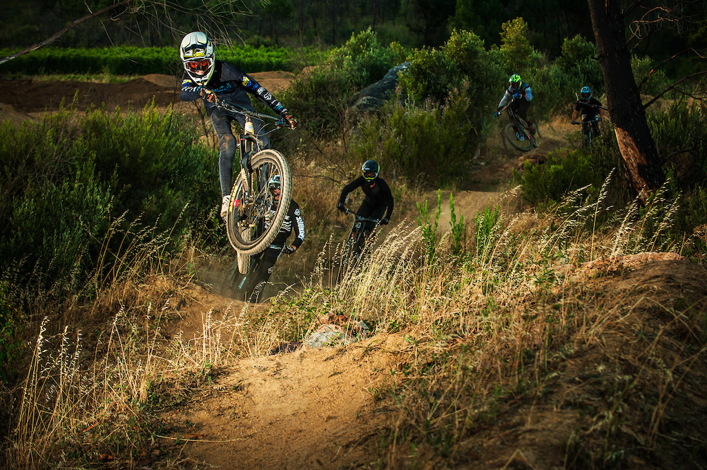 DarkFEST – Week 1 Build Update – Video - Pinkbike