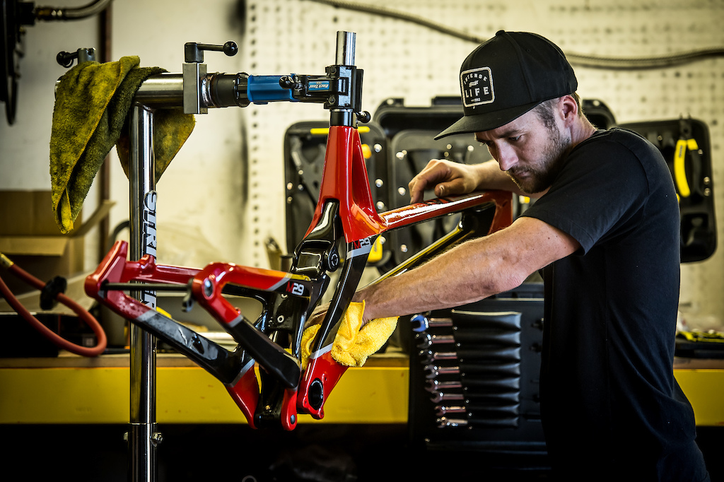 Intense Officially Announces 2018 Factory Race Team - Pinkbike