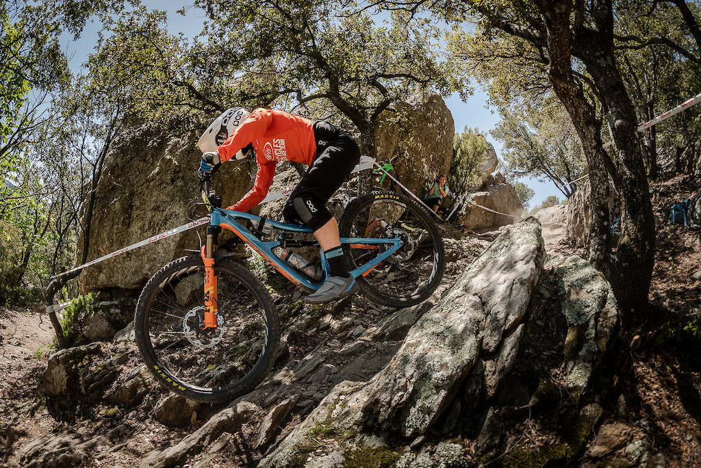 Video: The Ibis Enduro Team Takes On EWS France - Pinkbike