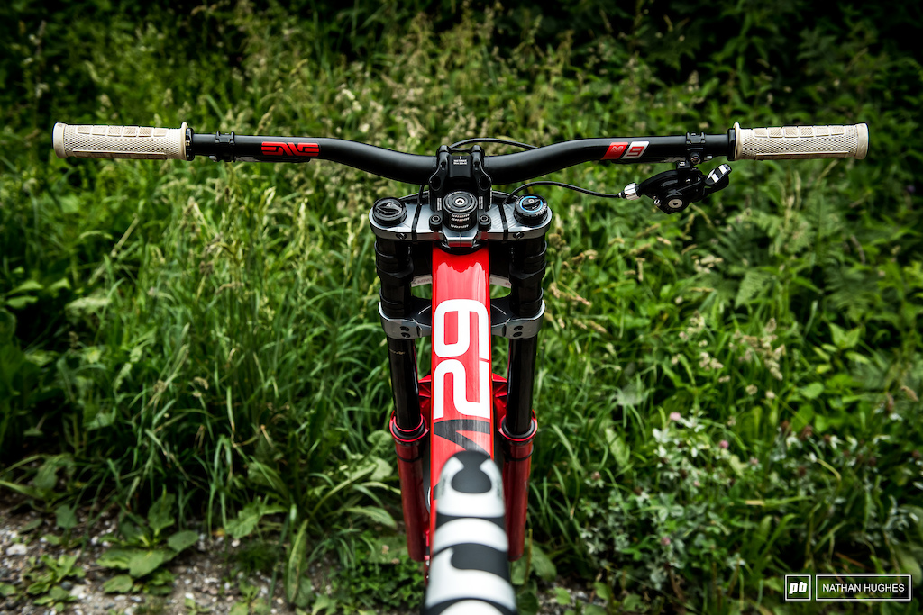 Bike Check: Charlie Harrison's Intense M29 FRO - Crankworx Innsbruck ...