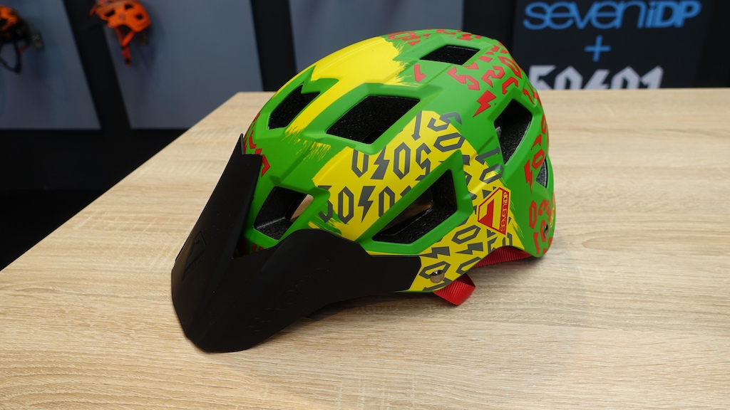 50to01-Inspired Clothing & Prototype Protection - Eurobike 2018 - Pinkbike