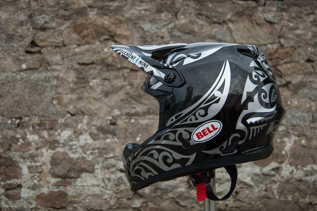 Wyn Masters' Custom Helmet for 2018 World Championships - Pinkbike