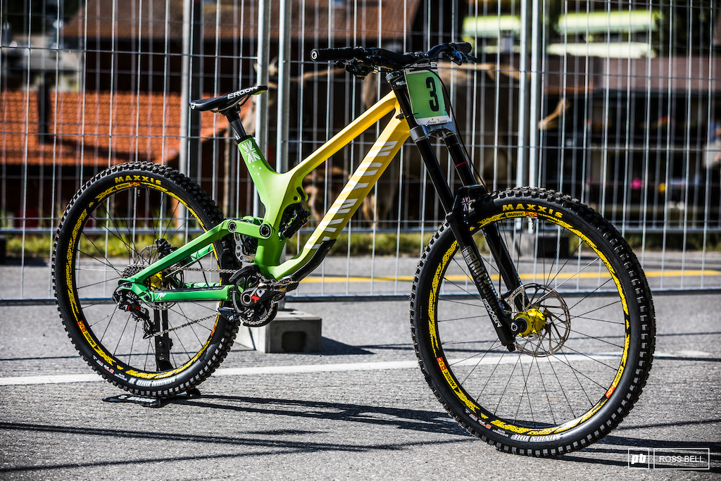 Pinkbike Poll: 39 Custom Painted DH Bikes - Which One is Your Favorite ...