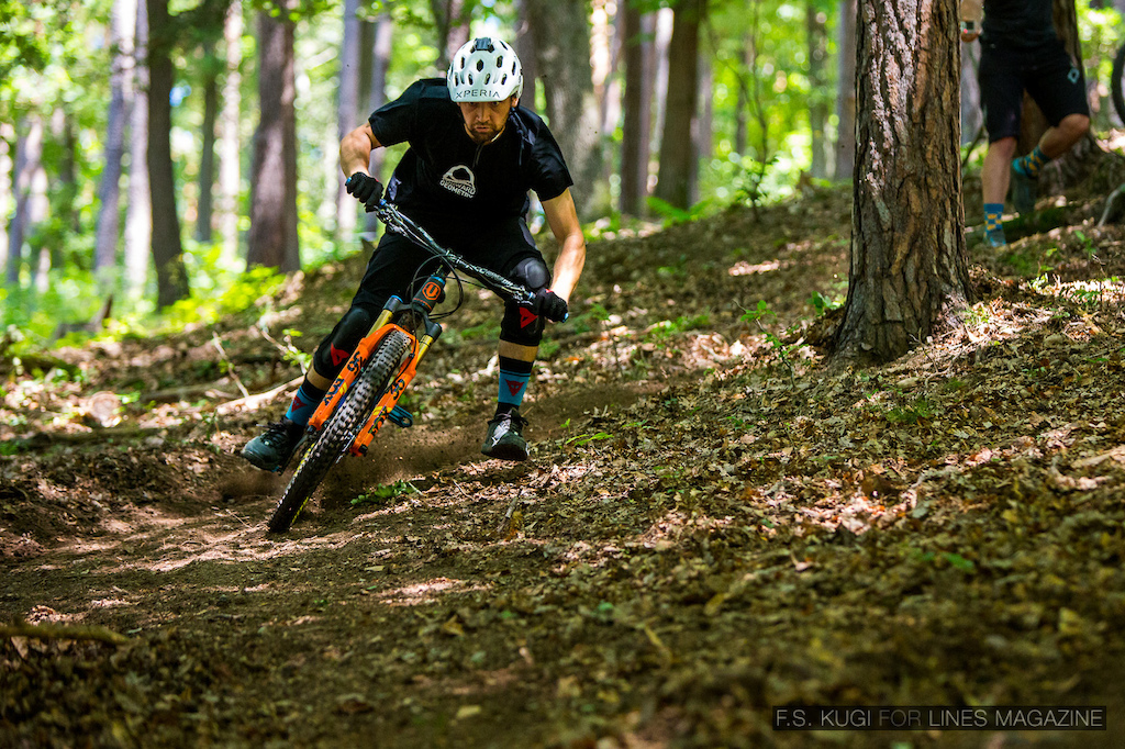 Video: Wild Dual Slalom Action with The Dudes of Hazzard - Pinkbike