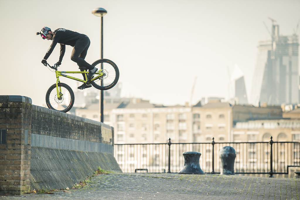 Video: Sam Pilgrim Gets Trials Lessons From Duncan Shaw on the Streets ...