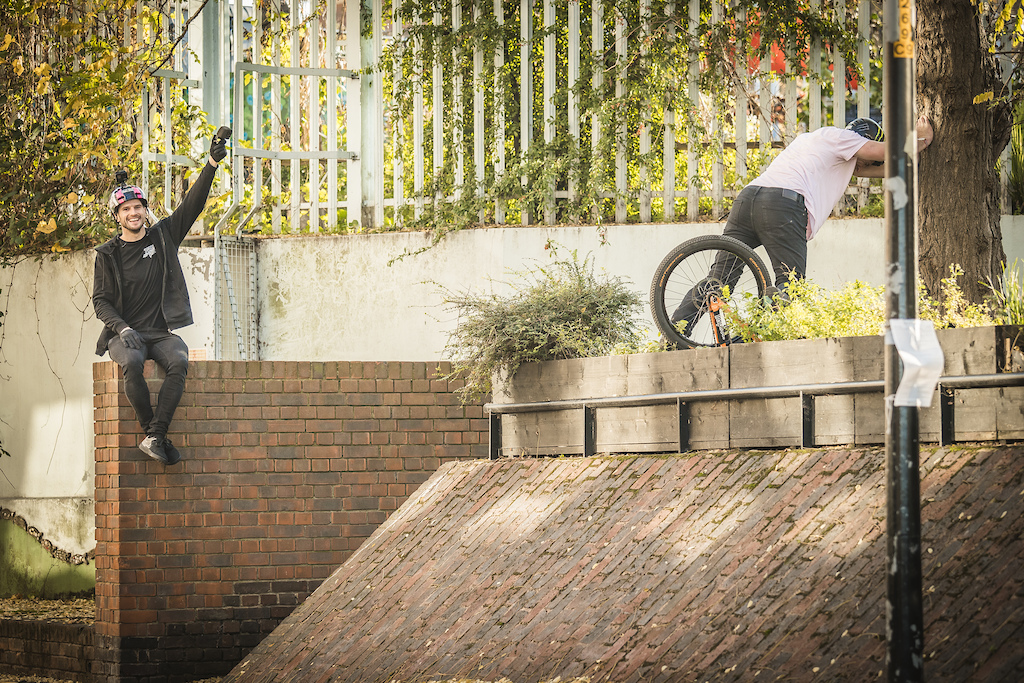 Video: Sam Pilgrim Gets Trials Lessons From Duncan Shaw on the Streets ...