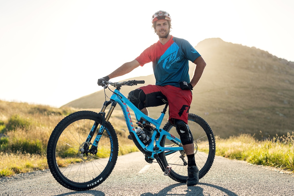 Video: Matt Walker Joins Pivot Factory Racing Team - Pinkbike