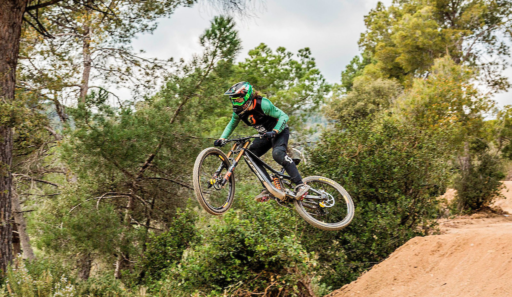 Bluegrass Partners With Scott DH Factory Team - Pinkbike