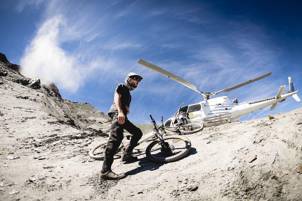 Video: Carson Storch & Reed Boggs Ride the New Hutchinson Griffus in ...