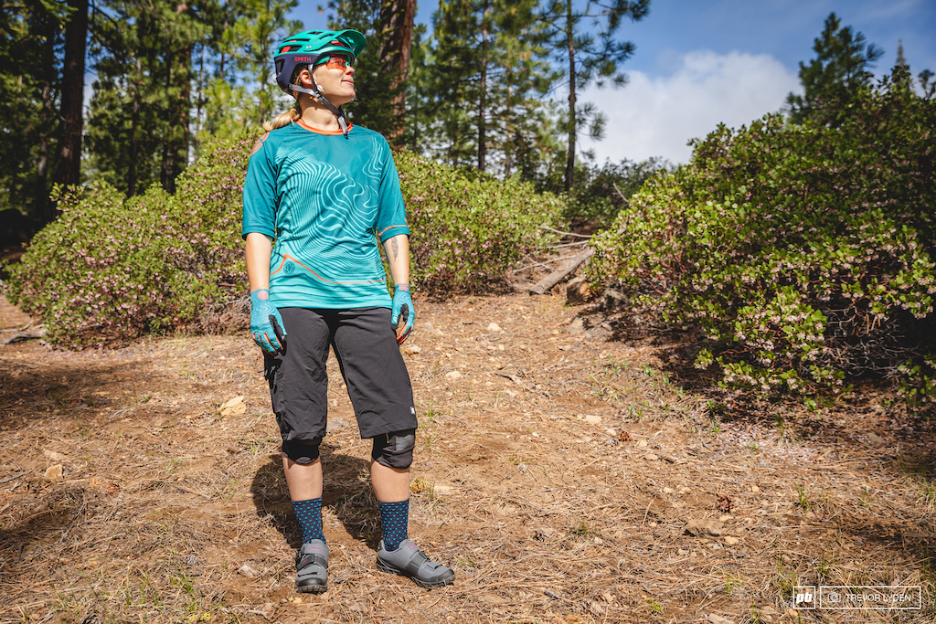 9 Women's Kits Tested - 2019 Summer Gear Guide - Pinkbike