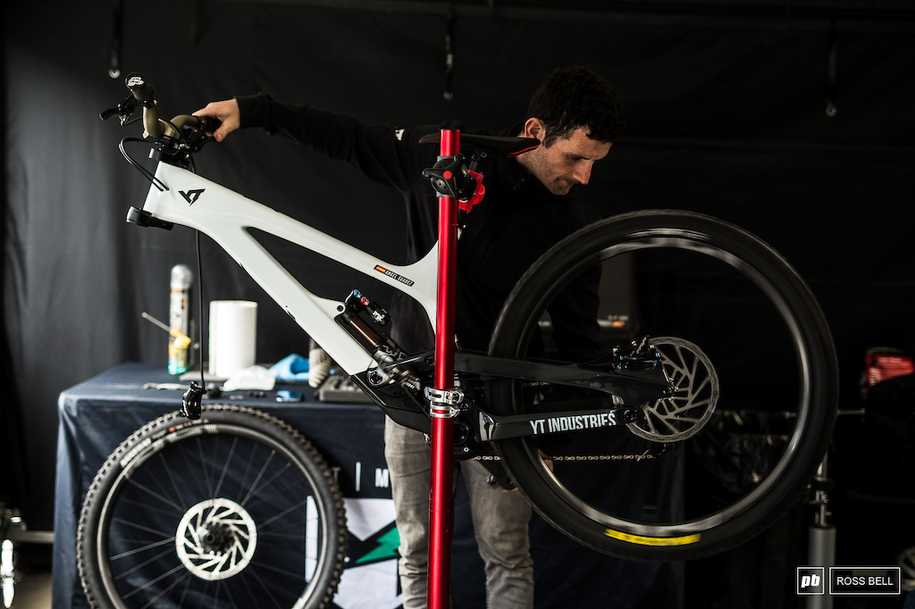 Tech Randoms: Fort William DH World Cup 2019 - Pinkbike