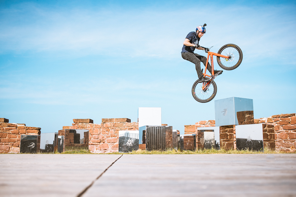 Video: Seaside Trials with Danny MacAskill - Pinkbike