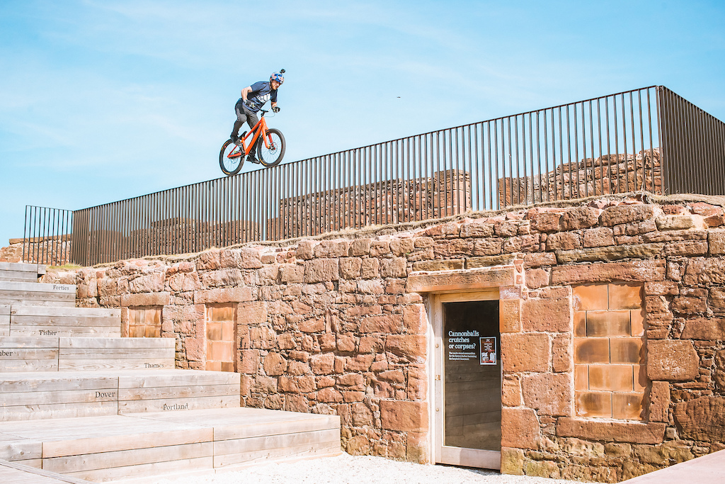 Video: Seaside Trials with Danny MacAskill - Pinkbike