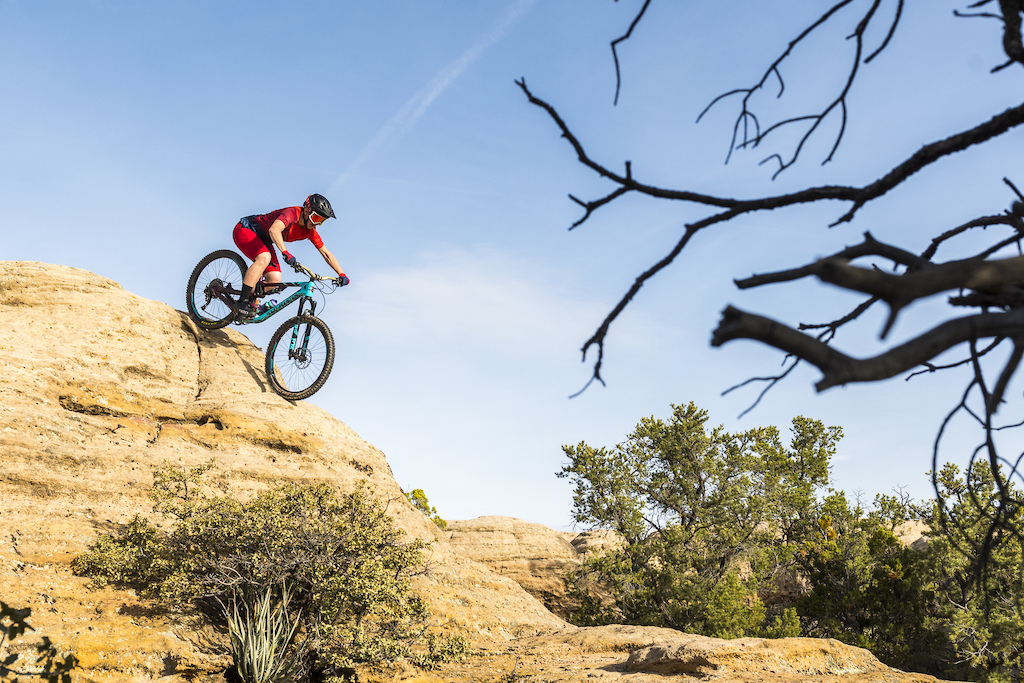 Giro Sport Design Announces Spring 2019 Dirt Collection - Pinkbike
