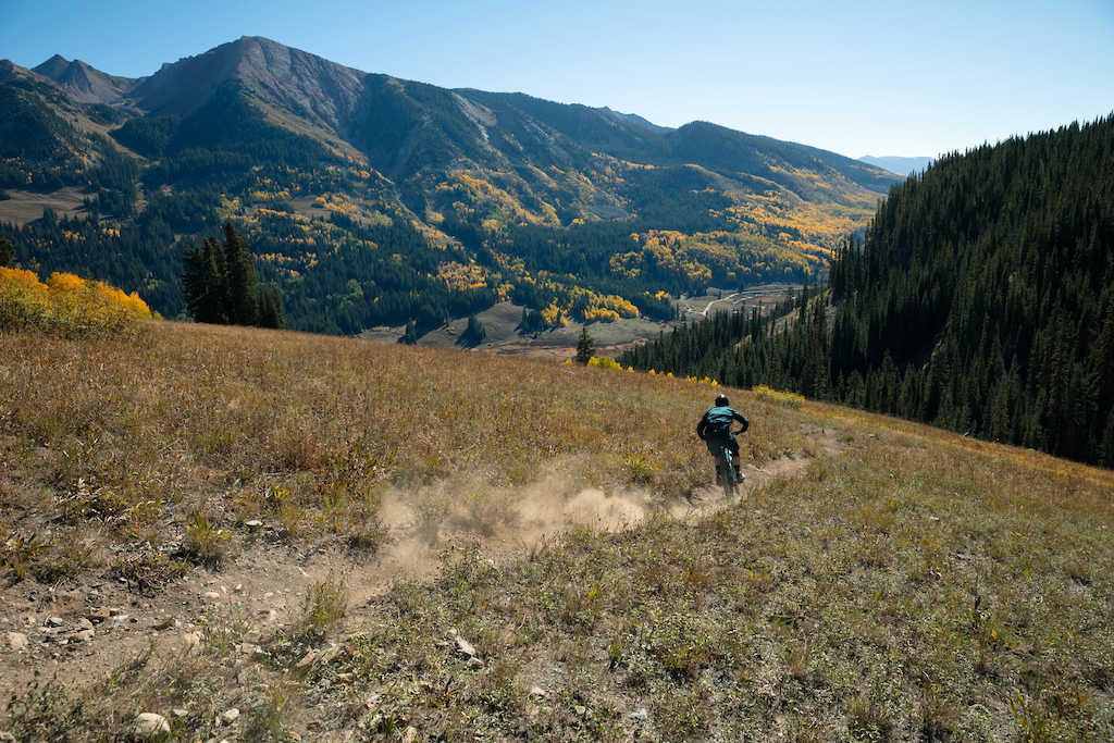 Video: An Ode to the People, Places & Trails of ColoRADo - Pinkbike