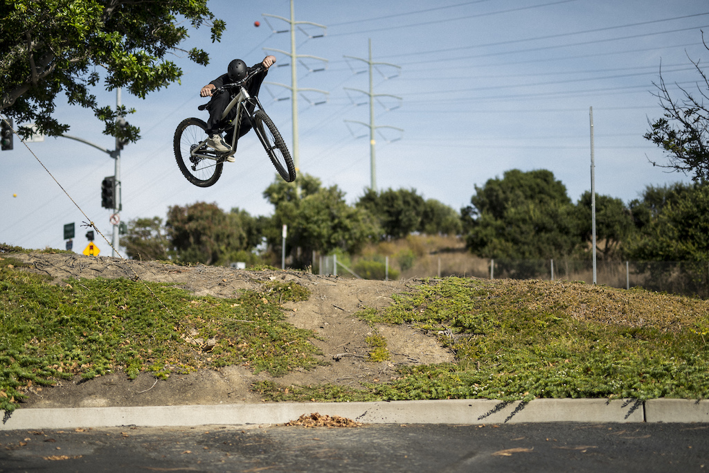 Video: Christian Rigal's Street Sessions on the New Ripmo AF - Pinkbike