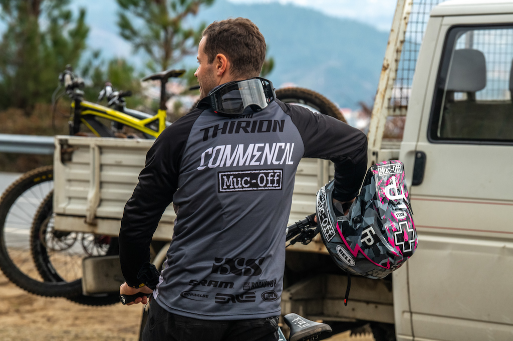Video: New Helmets and Colours at the Commencal / Muc-Off by Riding ...
