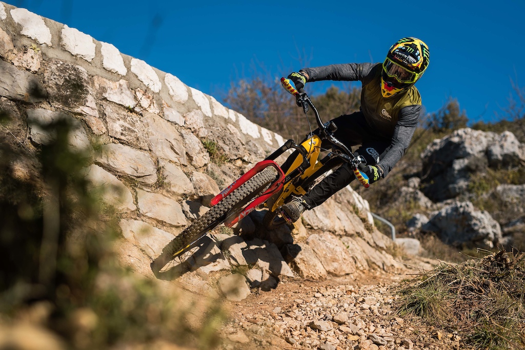 Video: Team CRC Unveil 2020 Bikes - Pinkbike