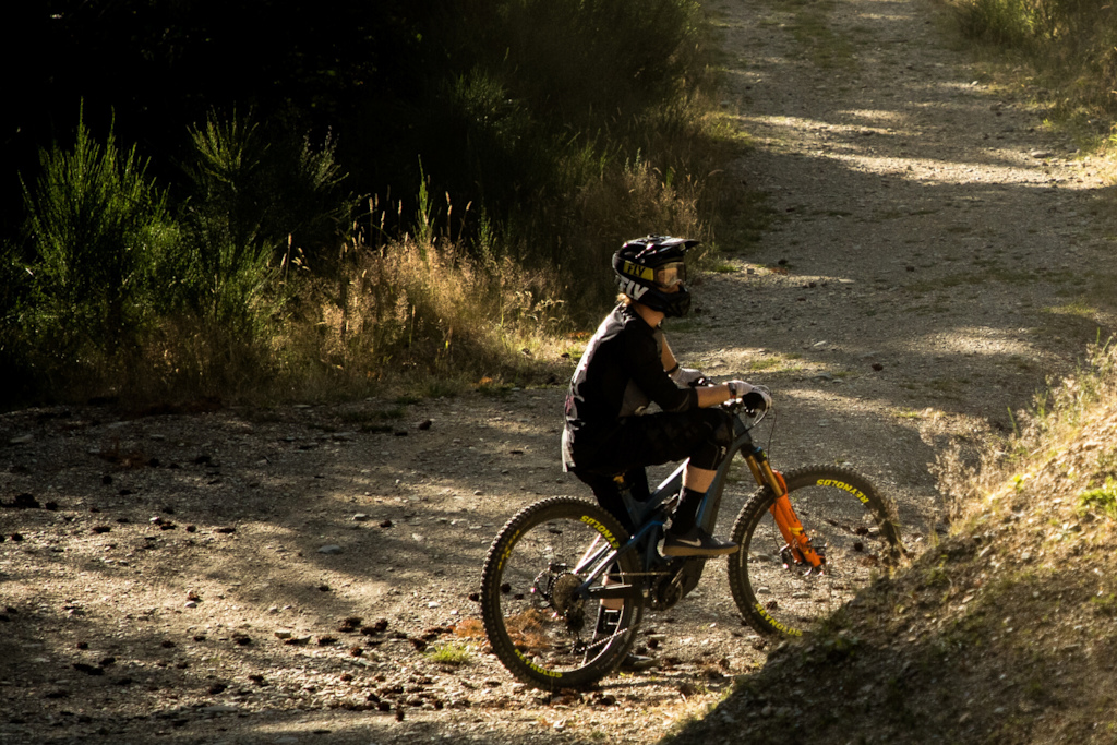 Video: Bernard Kerr Gets Wild on his e-MTB in New Zealand - Pinkbike