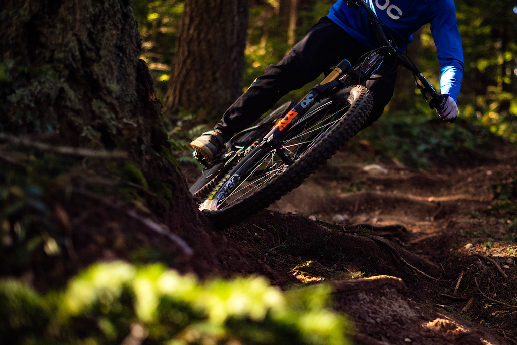 Video: On the Clock with ENVE's New AM30 Wheels - Pinkbike