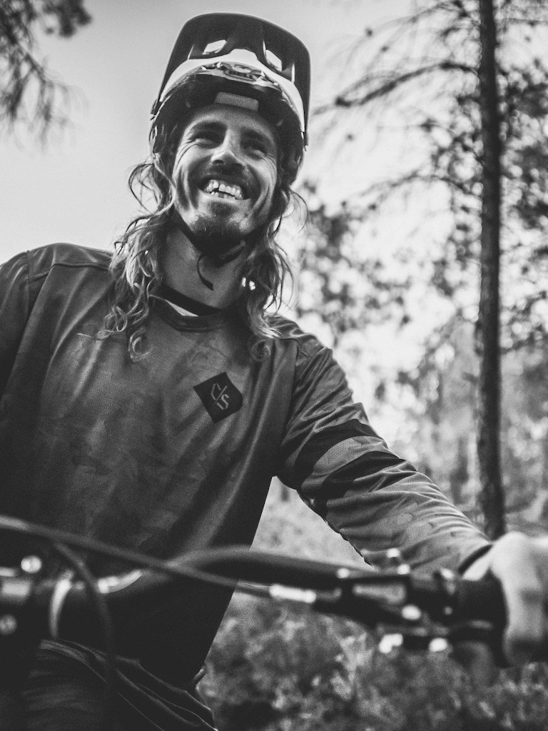 Video: Nico Vink Shows off his New Creations at La Fenasosa Bike Park ...