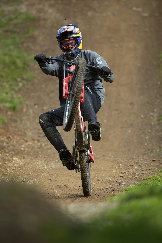 Podcast: Thomas Genon on Riding on Water and Learning New Tricks - Pinkbike