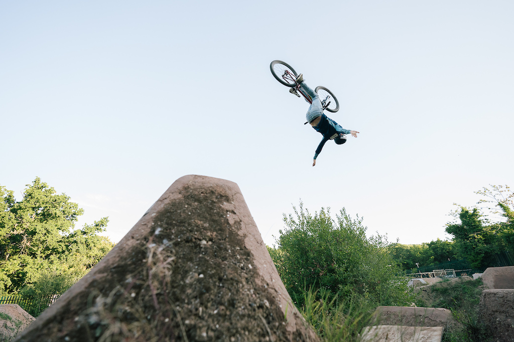 Video: Tom Isted's Dirt Jump Dreamland - Pinkbike