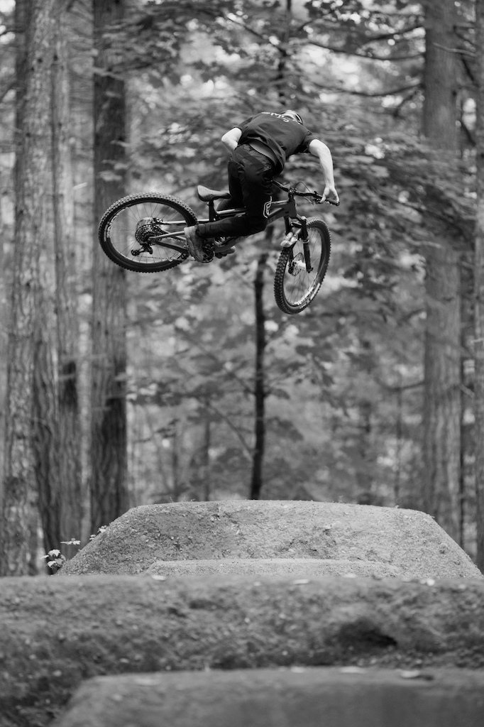 Video: 52 Seconds of Style with Dillon Butcher - Pinkbike