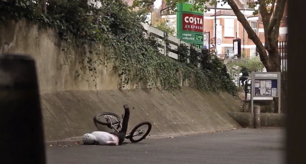 Video: Ben Travis Hits the Streets of London on his Trials Bike - Pinkbike