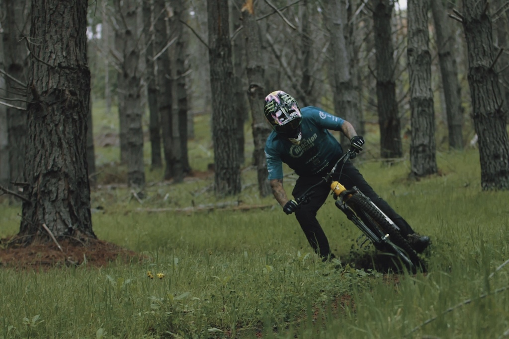 Video: Sam Hill is Back in Action on the New Nukeproof Mega - Pinkbike