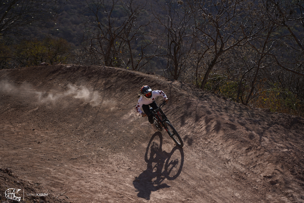 Video: Course Preview & First Hits - Freeride Fiesta 2021 - Pinkbike