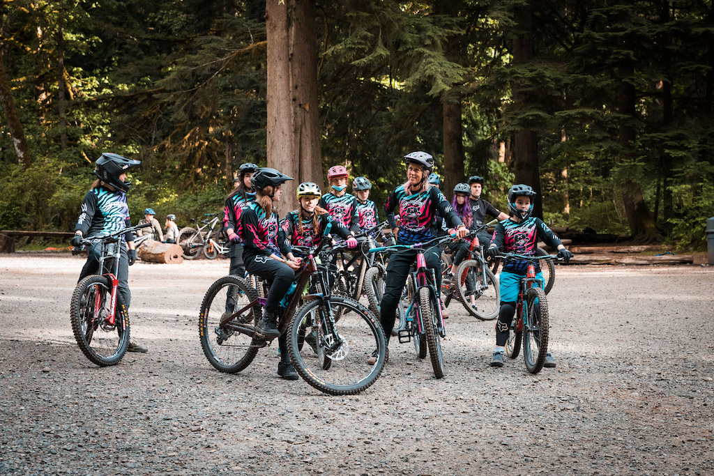 Podcast: Trail EAffect Episode 48 with Kat Sweet of Sweetlines - Pinkbike