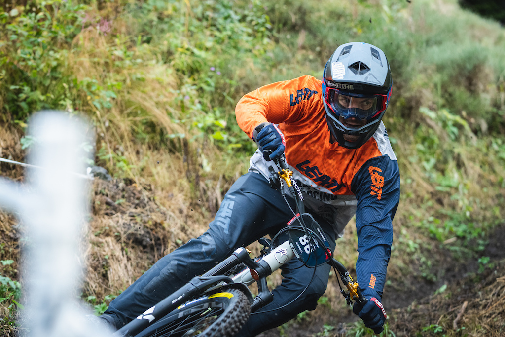 Video: Orange Factory Racing 2021 Season Wrap Up - Pinkbike