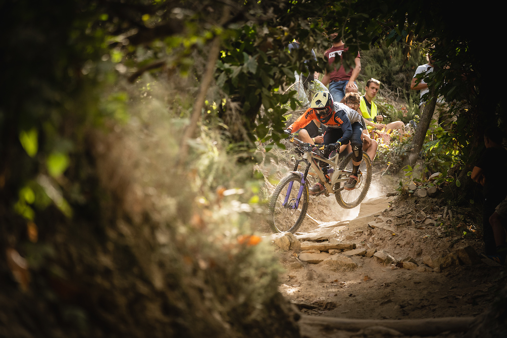 Video: Orange Factory Racing 2021 Season Wrap Up - Pinkbike