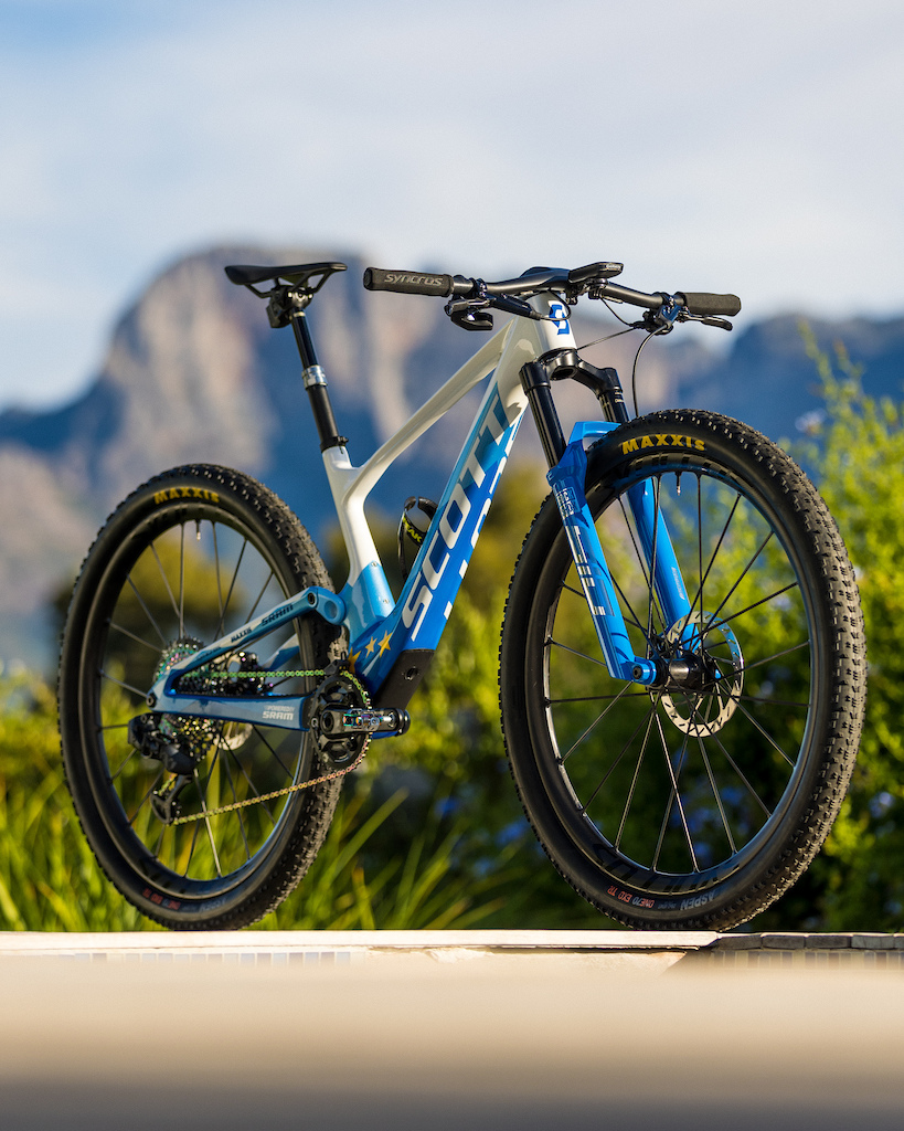 Bike Check: Lars Forster's European Champion Inspired Scott Spark RC ...