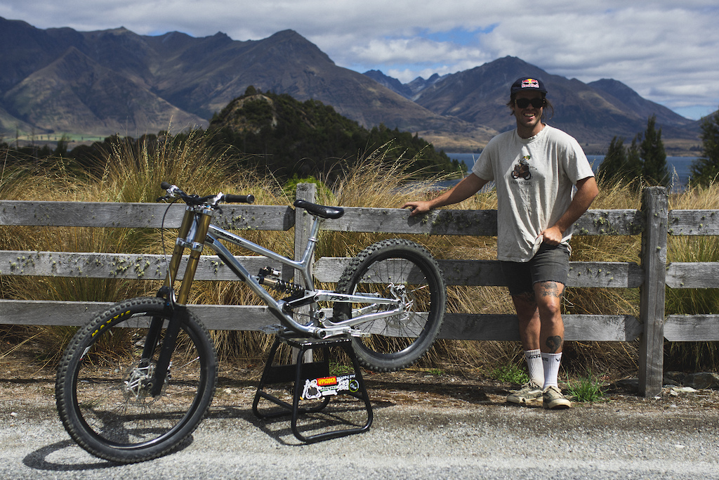 Bike Check: Remy Morton's Chainless 26"/24" Mini-Mullet Park Bike ...