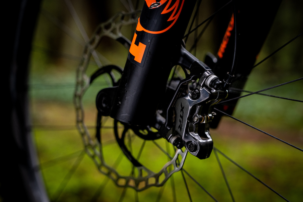Ask Pinkbike: Vertical Bike Racks, Decoding Chainlines, Brake Rotor ...