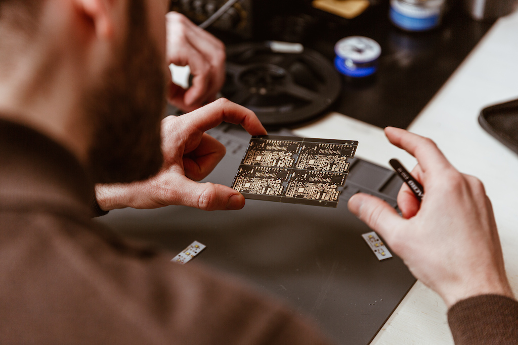 BYB Telemetry Introduces New Safety Light - Pinkbike