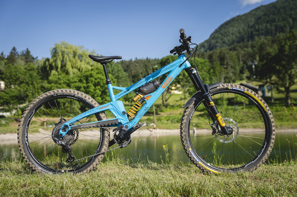 Video: Orange Factory Racing EWS Petzen Jamnica - Pinkbike