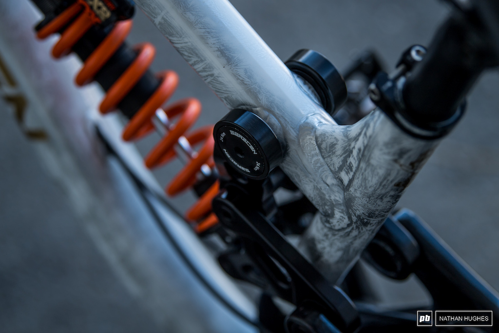 15 More Custom Bikes from Les Gets DH World Championships 2022 - Pinkbike