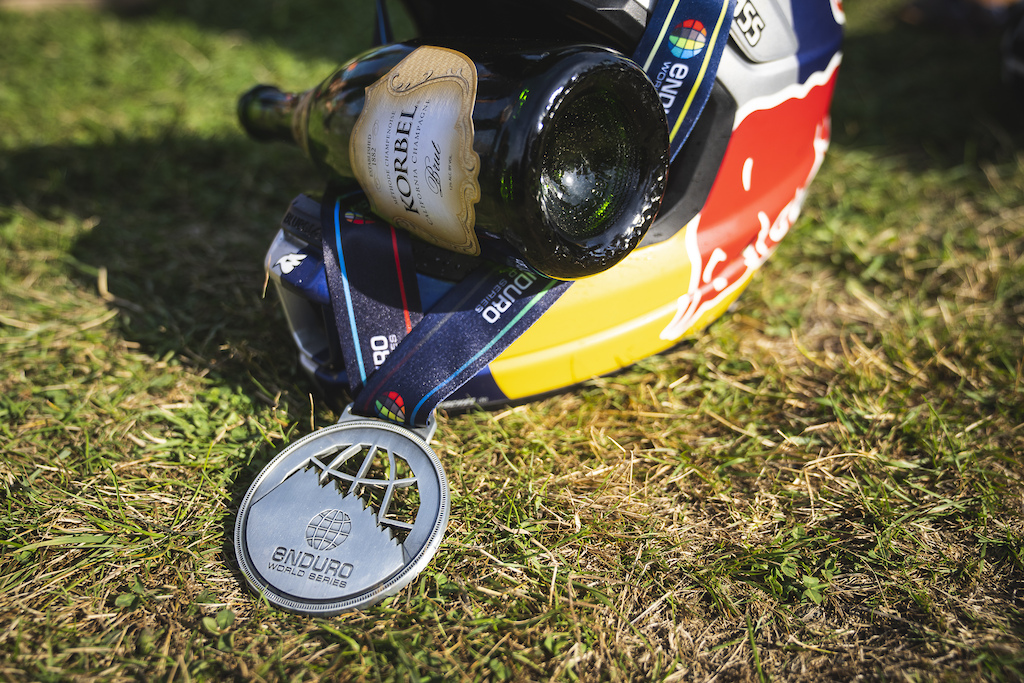 Video: Behind the Scenes with Martin Maes, Vid Persak, & Flo Espiñeira ...