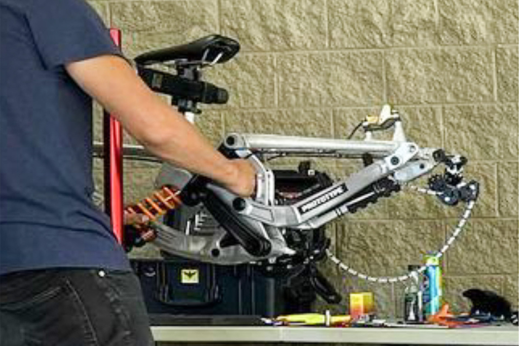 Spotted: A New High Pivot 6-Bar Intense Prototype DH Bike - Pinkbike