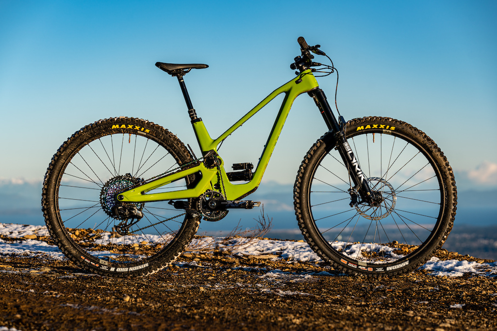 Video: Forbidden Welcomes Emmy Lan To The Forbidden Synthesis Factory ...