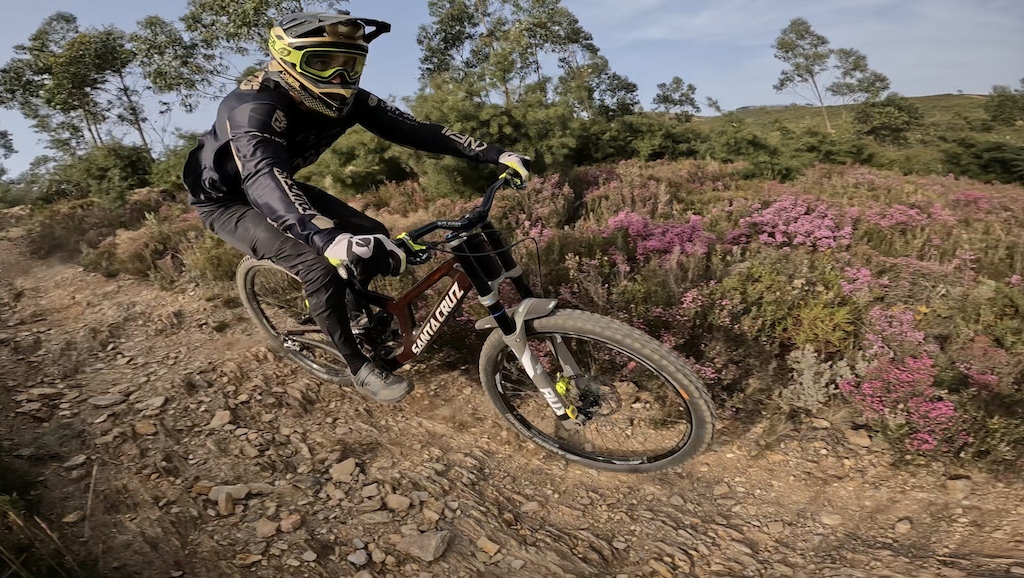 Gravity School Racing by SR Suntour Race Team Launched with Jack ...