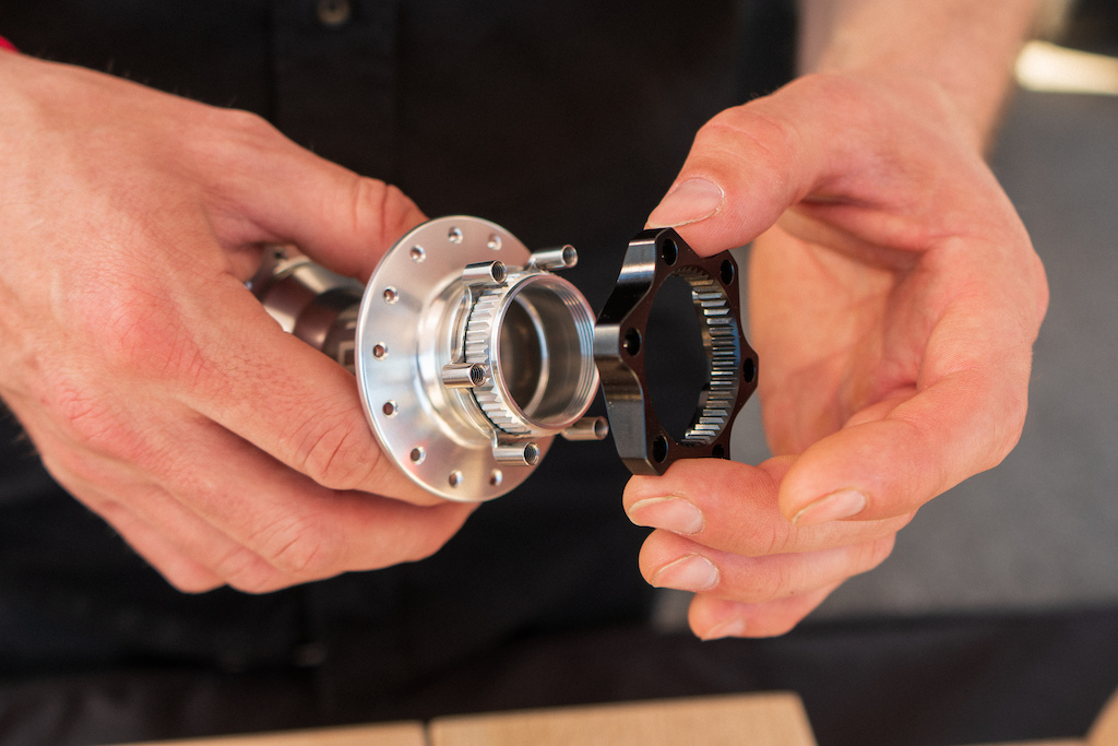 Pinkbike Poll: Center Lock or 6-Bolt Brake Rotor Mounting? - Pinkbike