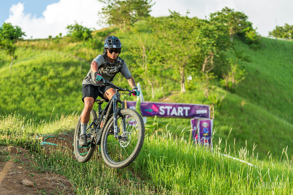 Race Report: The Bongabon Four Cross Track - Pinkbike