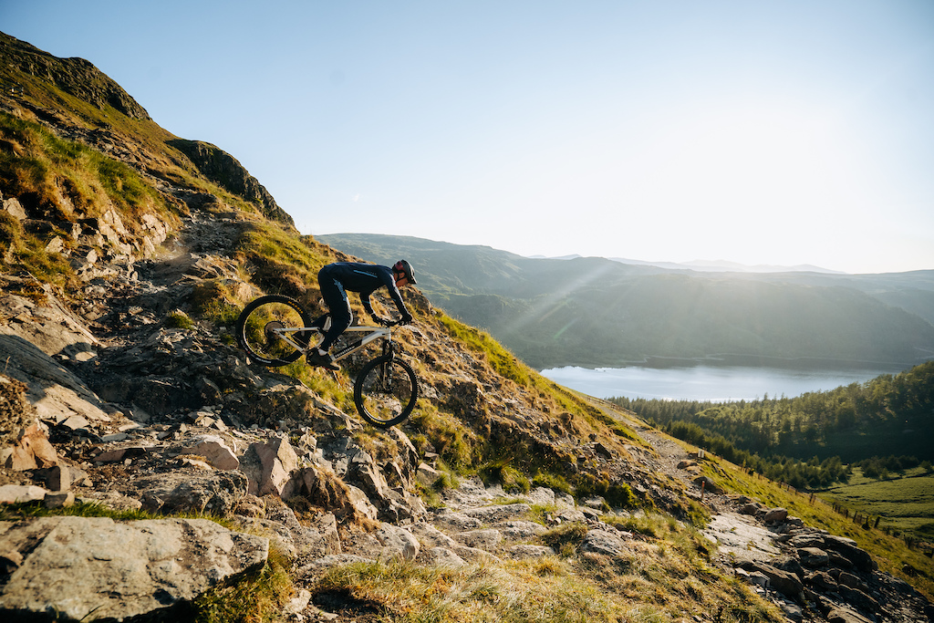 Privateer Release E161 E-Enduro Bike - Pinkbike