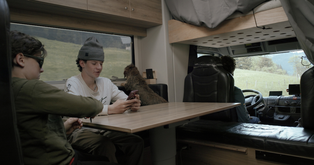 Video: Two Groms & A Campervan in 'Chatel As You Imagine' - Pinkbike