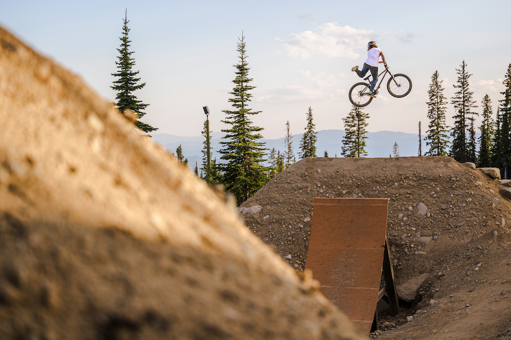 Photo Report & Results: Men's, Women's, & Grom Slopestyle at Big White Freeride Days - Pinkbike