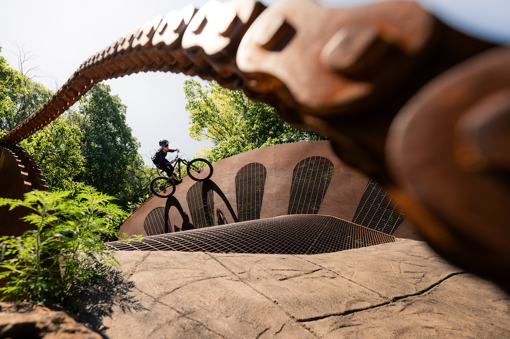 Video: Mark Matthews Finds Gold in Arkansas - Pinkbike